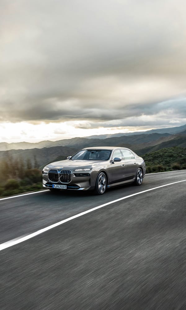 Фон для рабочего стола: BMW, i7, 2023