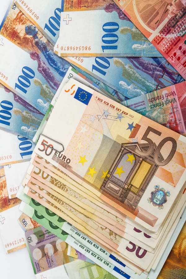 Фотография: money, euros, paper